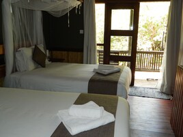 Wi-Fi de cortesia, roupa de cama