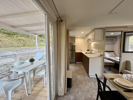 Superior MobilHome | Sala de estar | Ténis de mesa 