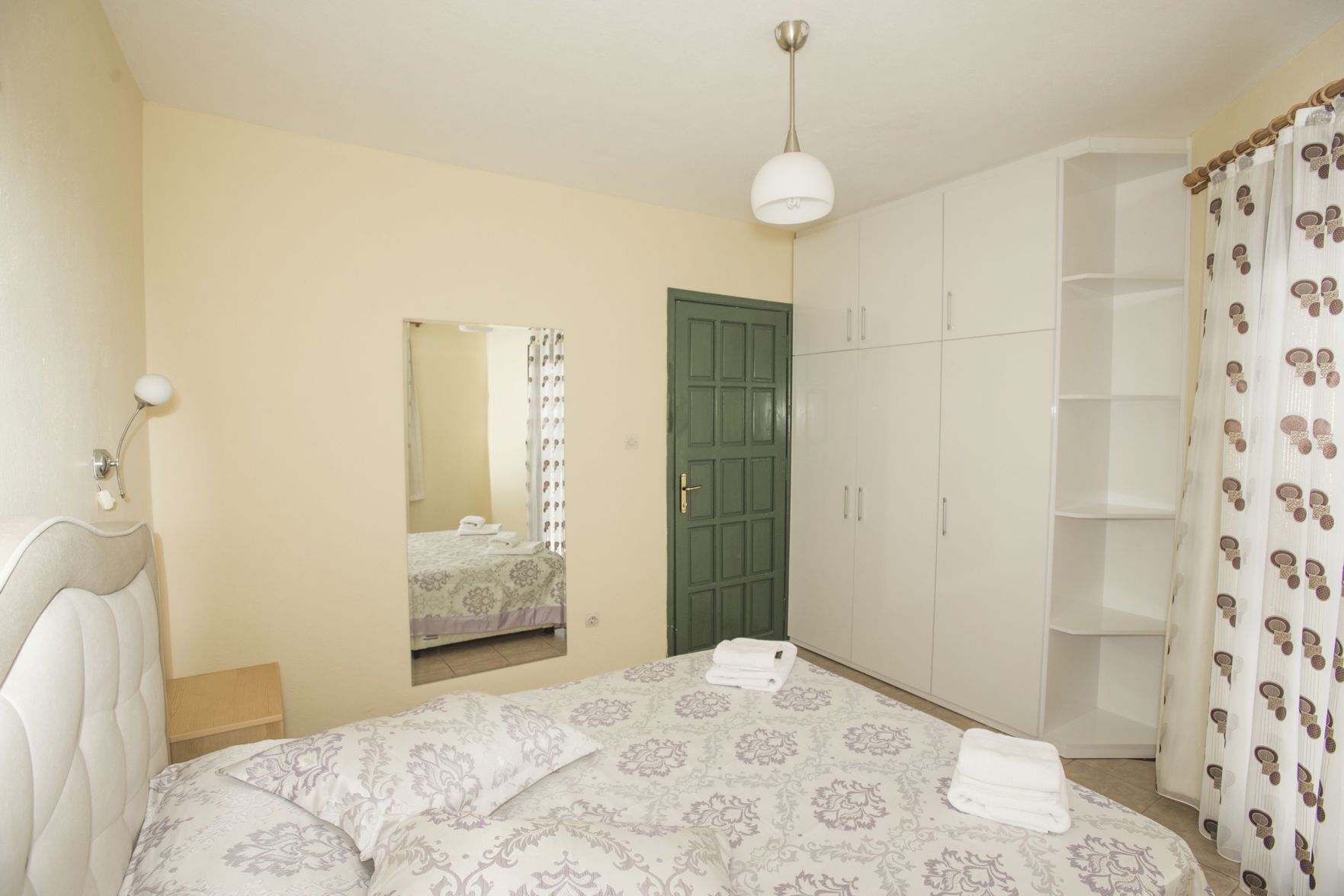 Roupa de alta qualidade, minibar, secretária, Wi-fi grátis 