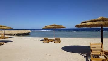 Na praia, mergulho