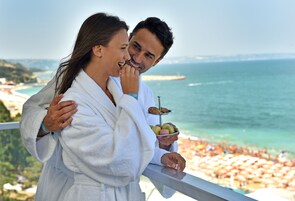 Double Room, Side Sea View (Free Beach Access, Safe, Minibar) | Vista do quarto