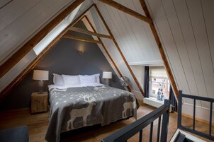 Casa superluxo, 1 quarto, cozinha, vista para a cidade | 1 quarto, roupas de cama premium, edredons de pluma, frigobar