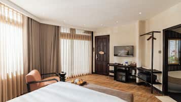 Bungalow Superior, vista para a montanha | Roupa de alta qualidade, minibar, cofre no quarto, secretária
