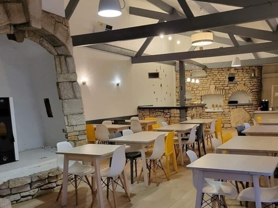 Pequeno-almoço continental diário (9.5 EUR por pessoa)