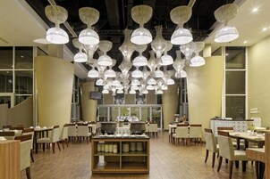 Café da manhã, almoço e jantar