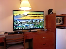 Quarto Standard, 1 cama queen-size | 2 quartos, com mobília individualizada, secretária