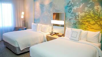 Secretária, ferro/tábua de engomar, Wi-fi grátis