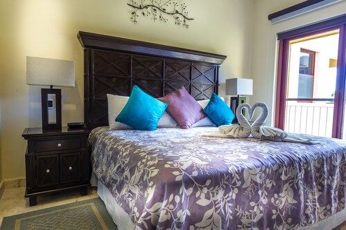 El Faro Oceanfront by Bric Reviews, Deals & Photos 2024 - Expedia