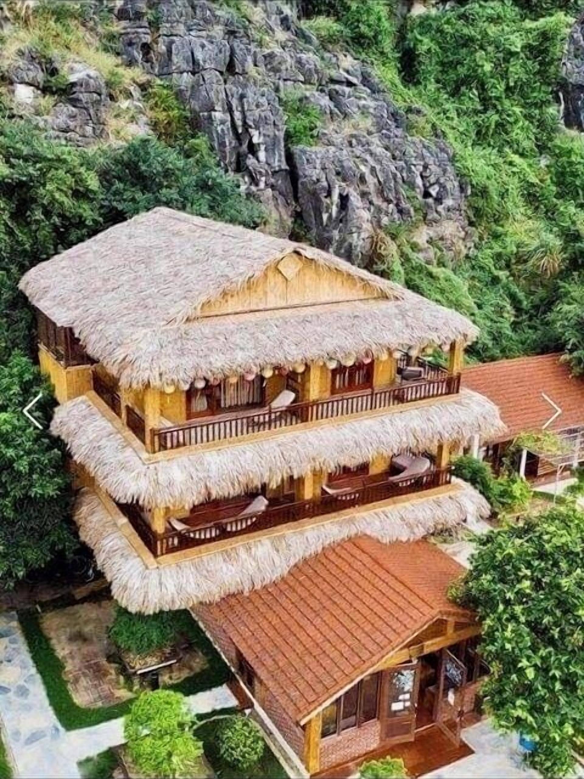 Quarto família, 1 quarto, sacada | Frigobar, cofres nos quartos, escrivaninha, quartos à prova de som