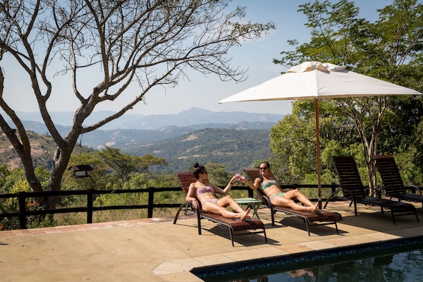 4 piscinas exteriores