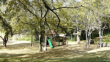 Área de recreio para crianças (ao ar livre)
