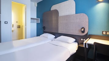 Quarto duplo, para não fumantes | Roupas de cama premium, escrivaninha, quartos à prova de som