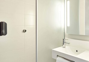 Um polibã, toalhas fornecidas 