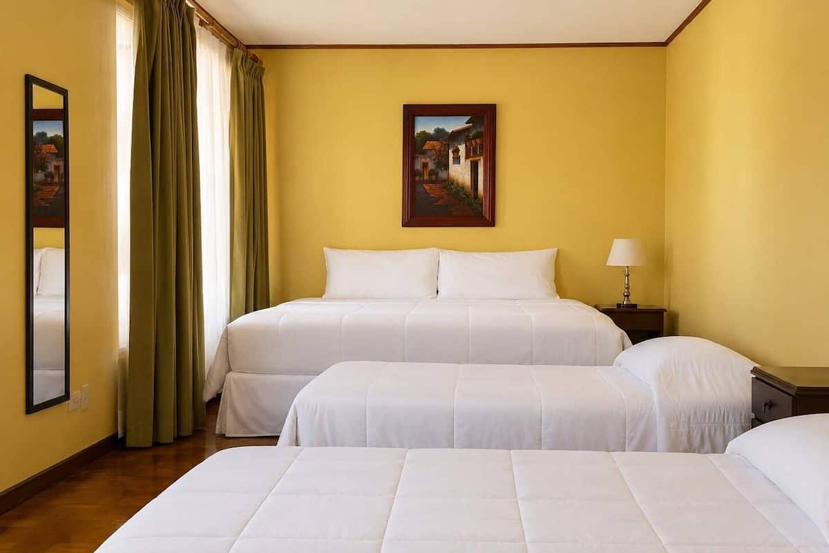 Quarto família | Ferros/tábuas de passar roupa, Wi-Fi de cortesia, roupa de cama