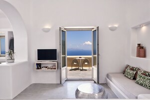 Private Executive Suite Heated Tub | Roupa de alta qualidade, minibar, cofre no quarto, secretária 