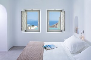 Cabana Suite, Plunge Pool | Roupa de alta qualidade, minibar, cofre no quarto, secretária 