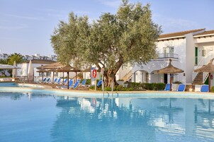 4 piscinas exteriores, espreguiçadeiras