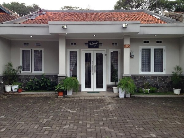 Elenor's Home - Bandung
