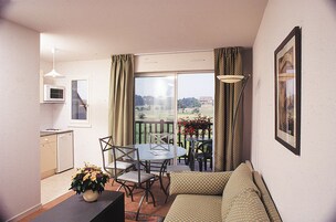 TV 40 cm com canais a cabo