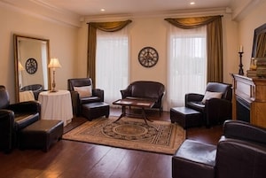 Tratamentos corporais, massagens com pedras quentes, massagens suecas