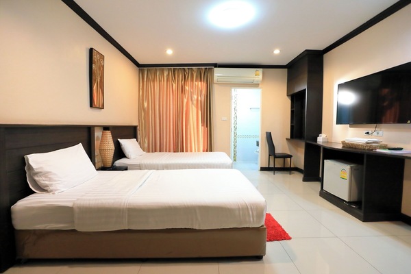 Standard Room, Twin Bed | Escrivaninha, espaço de trabalho para notebook, cortinas blackout