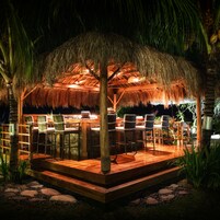 Bar à beira da piscina