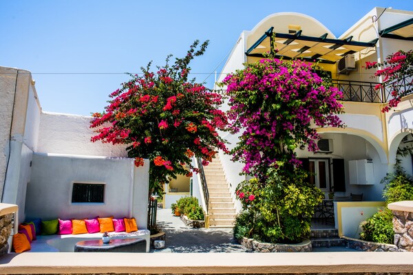 Paul's Studio - Santorini