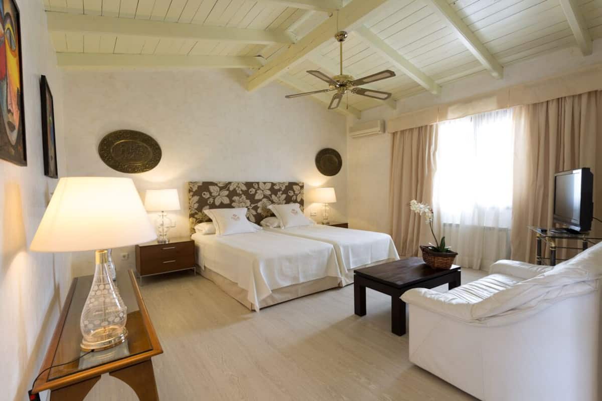 Suíte júnior | 1 quarto, cofres nos quartos, berços grátis