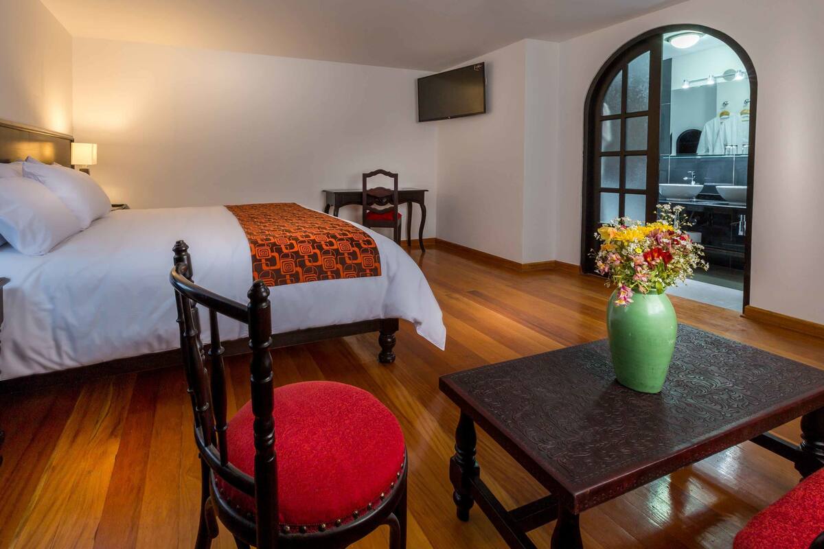 Quarto Duplo Deluxe, 1 cama king-size | Vista do quarto