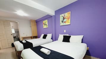 Quarto Duplo Standard, 2 camas de casal | Ferro/tábua de engomar, Wi-fi grátis, roupa de cama fornecida