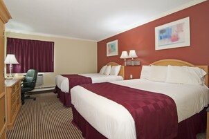 Quarto Standard, 2 camas queen-size, não fumadores | Roupa de alta qualidade, secretária, ferro/tábua de engomar 