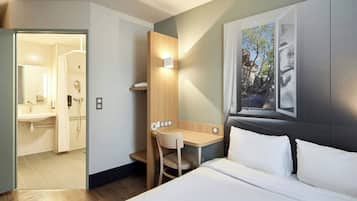 Quarto Duplo, acessível, não fumadores | Roupa de alta qualidade, secretária, quartos insonorizados