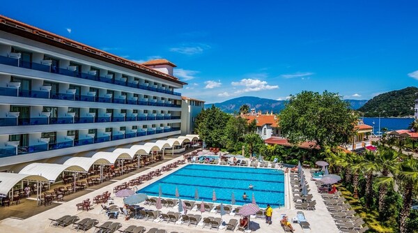 L’etoi̇le Beach Hotel - Ичмелер