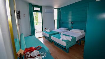 Quarto Standard | Minibar, berços/camas para crianças grátis, Wi-fi