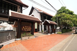 Fachada da propriedade