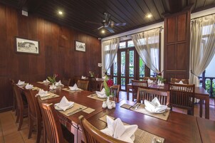 Café da manhã, almoço e jantar