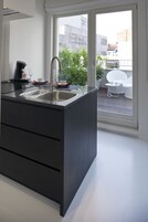 De Grote Post | Cozinha privada | Geladeira, micro-ondas, cooktop, lava-louças