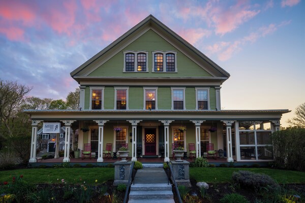 Captain Freeman Inn - Cape Cod, MA