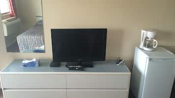 Quarto Standard, 2 camas de casal | Secretária, Wi-fi grátis