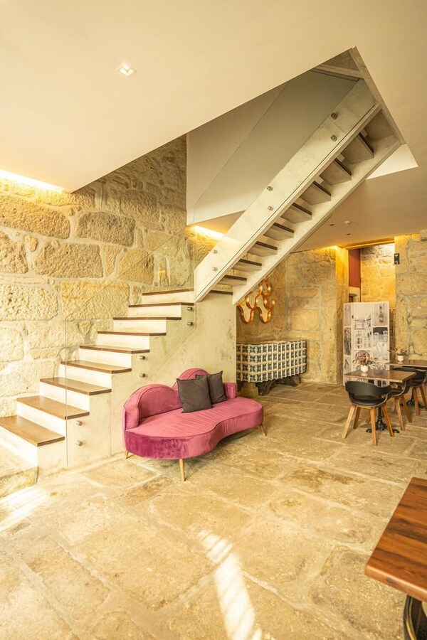 Charm Gh By Yoursporto - Oporto