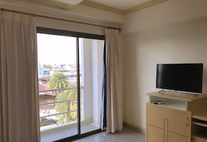 Standard Double | Cortinas blackout, camas extras/dobráveis (sobretaxa), Wi-Fi de cortesia