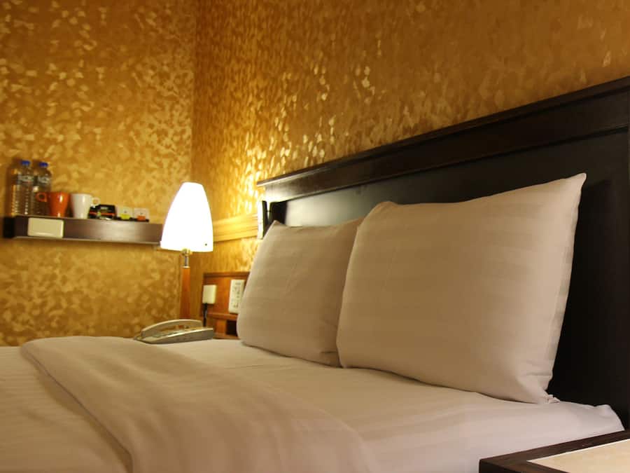 Quarto Duplo Empresarial | Secretária, quartos insonorizados, ferro/tábua de engomar, Wi-fi grátis