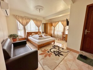 Cofres nos quartos, individualmente decorados