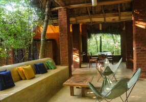 Casa de campo | Entrada (vista interna)