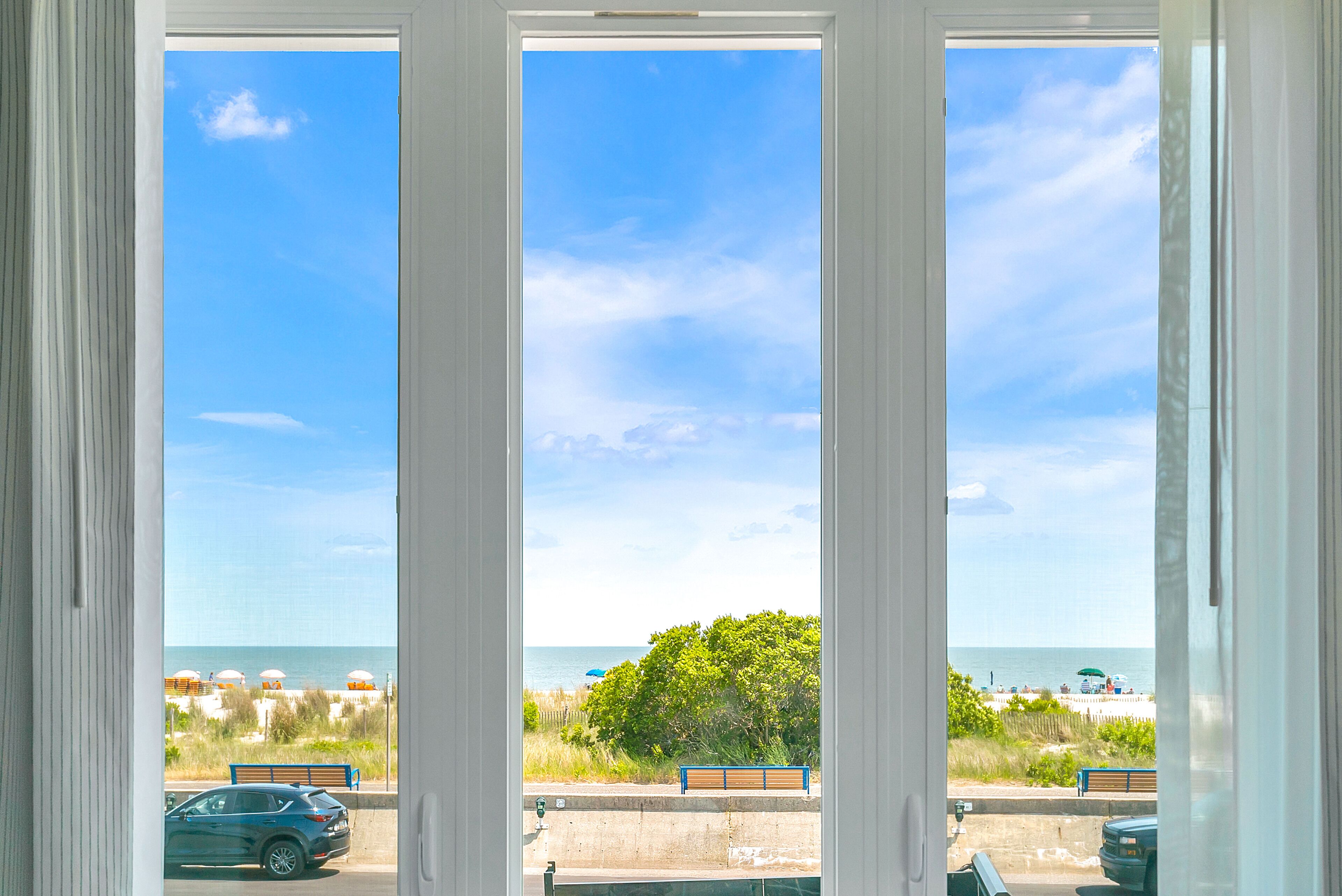 Estúdio | Cortinas/cortinados opacos, ferro/tábua de engomar 