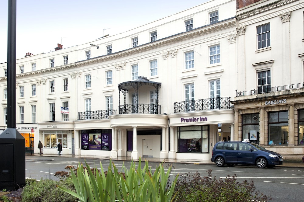 Premier Inn Leamington Spa Town Centre - Warwick