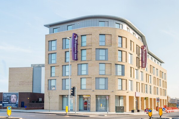 Premier Inn Cambridge East - Newmarket Road - Cambridge