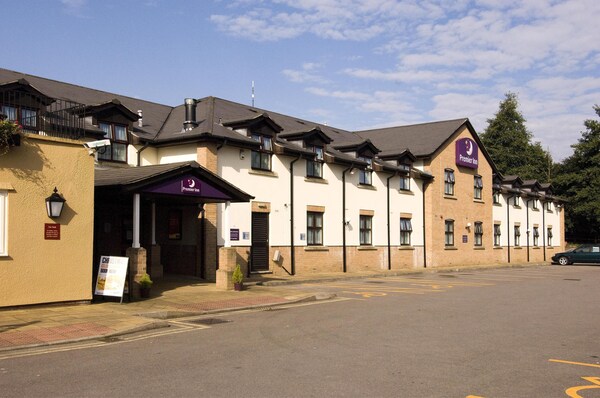 Premier Inn Cardiff West - Cardiff