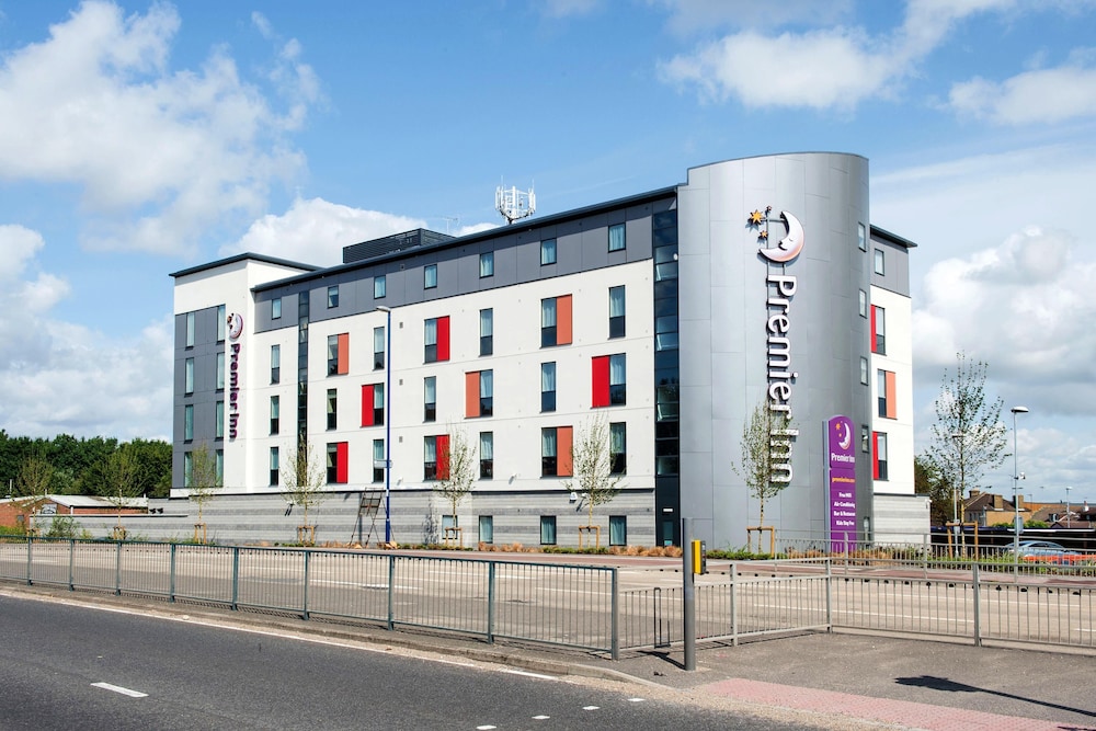Premier Inn Chatham/gillingham - Vic Pier - Gillingham