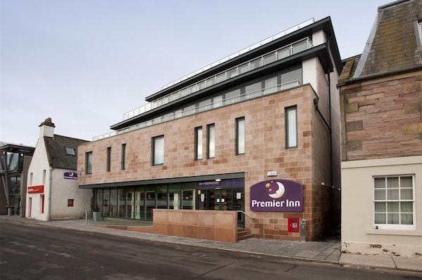 Premier Inn Inverness Centre - River Ness - Loch Ness